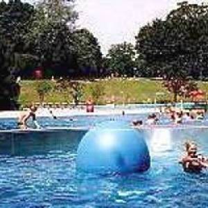 Wasserspielplatz im Hartenbergpark in Mainz | Mamilade Ausflugsziele